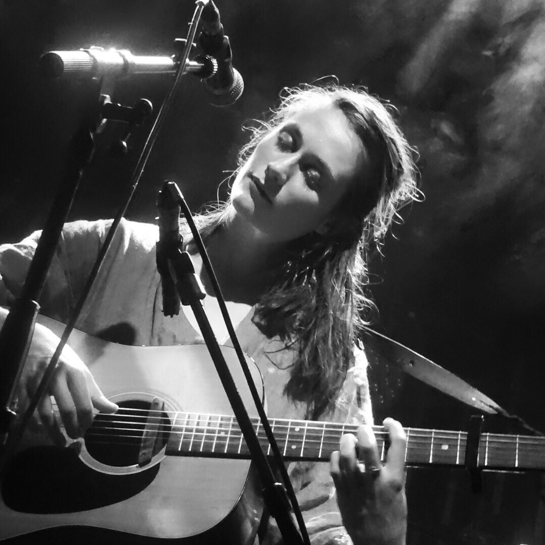 Live Review: Rachel Sermanni @ Summerhall, Edinburgh – Highway Queens